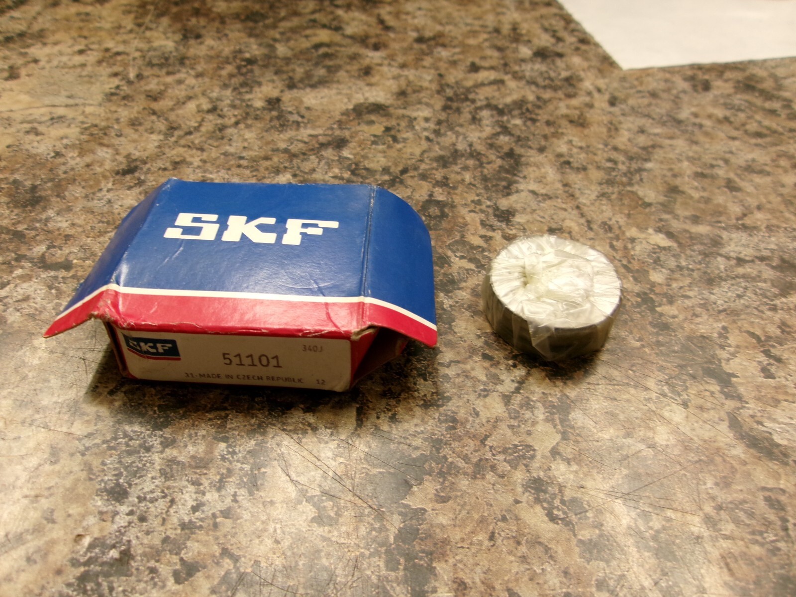 SKF 51101 AXIAL THRUST BALL BEARING 12mm X 26mm X 9mm 12X26X9 A745 | eBay