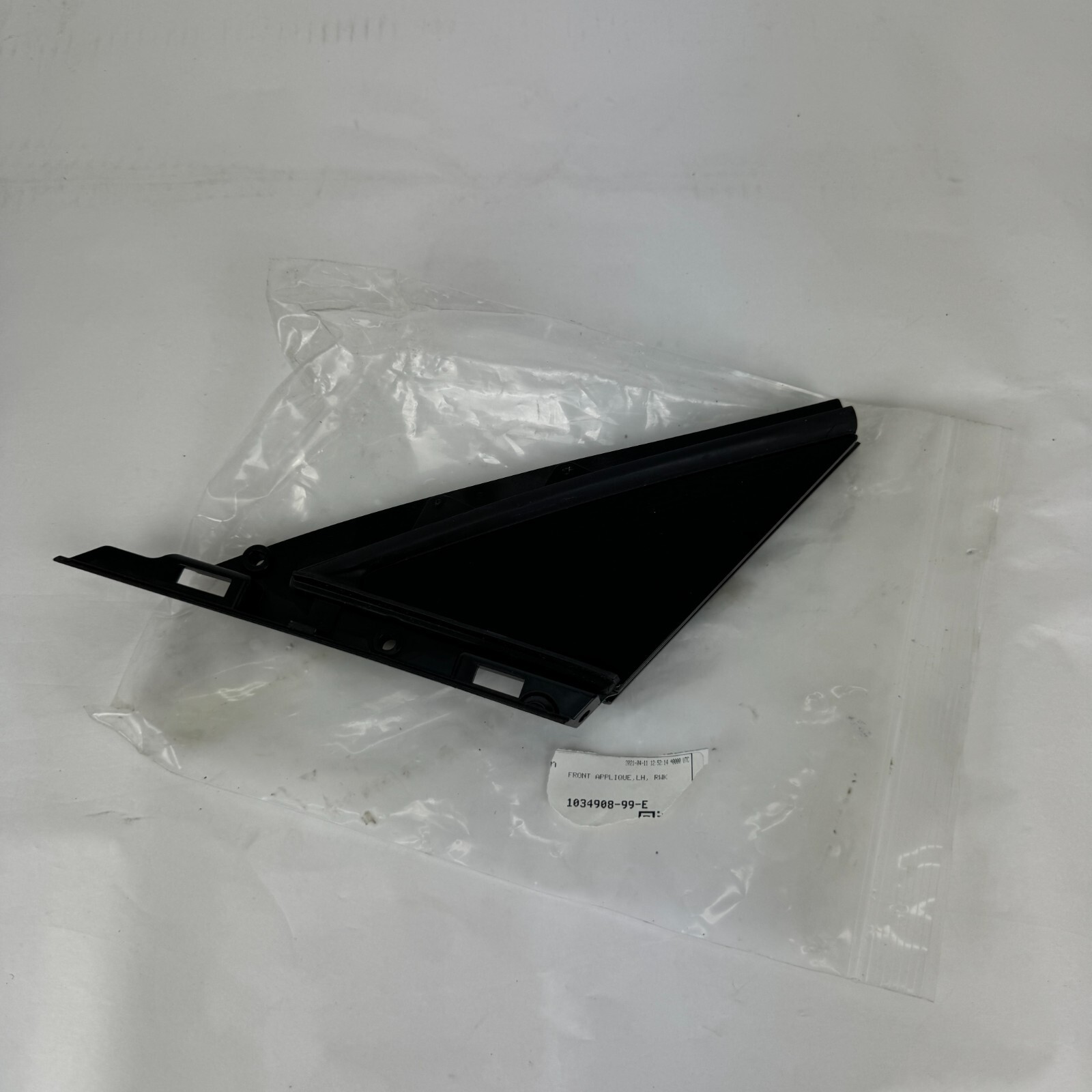 2016 - 2020 Tesla Model X Front Left Quarter Window Vent Applique ...