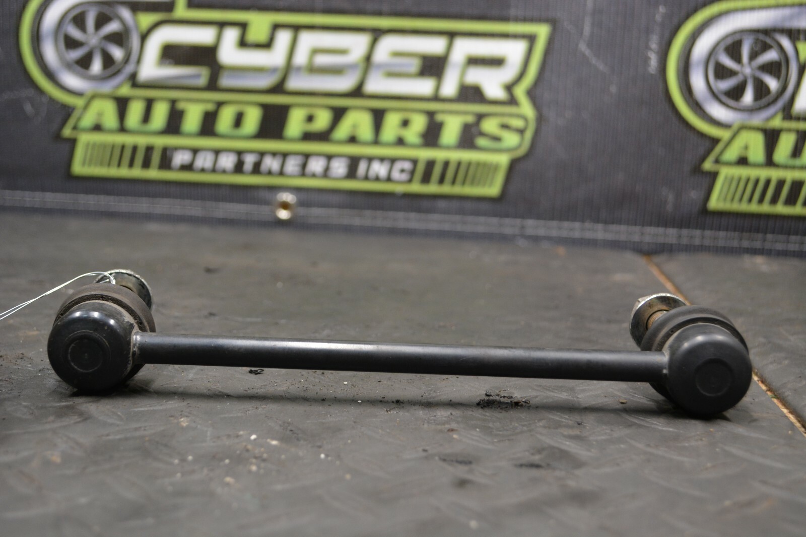 2016-2019 NISSAN TITAN XD 5.0 CUMMINS REAR LEFT SWAY BAR END LINK W ...