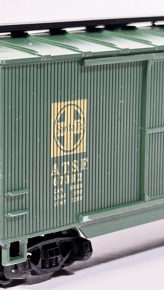 AHM Santa Fe HO Scale Double Door Box Car A.T.S.F. 67382 Green AHM ...