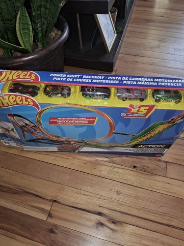 Hot Wheels Power Shift Raceway Track Set - FCF18, w/5 cars, a Loop & a ...