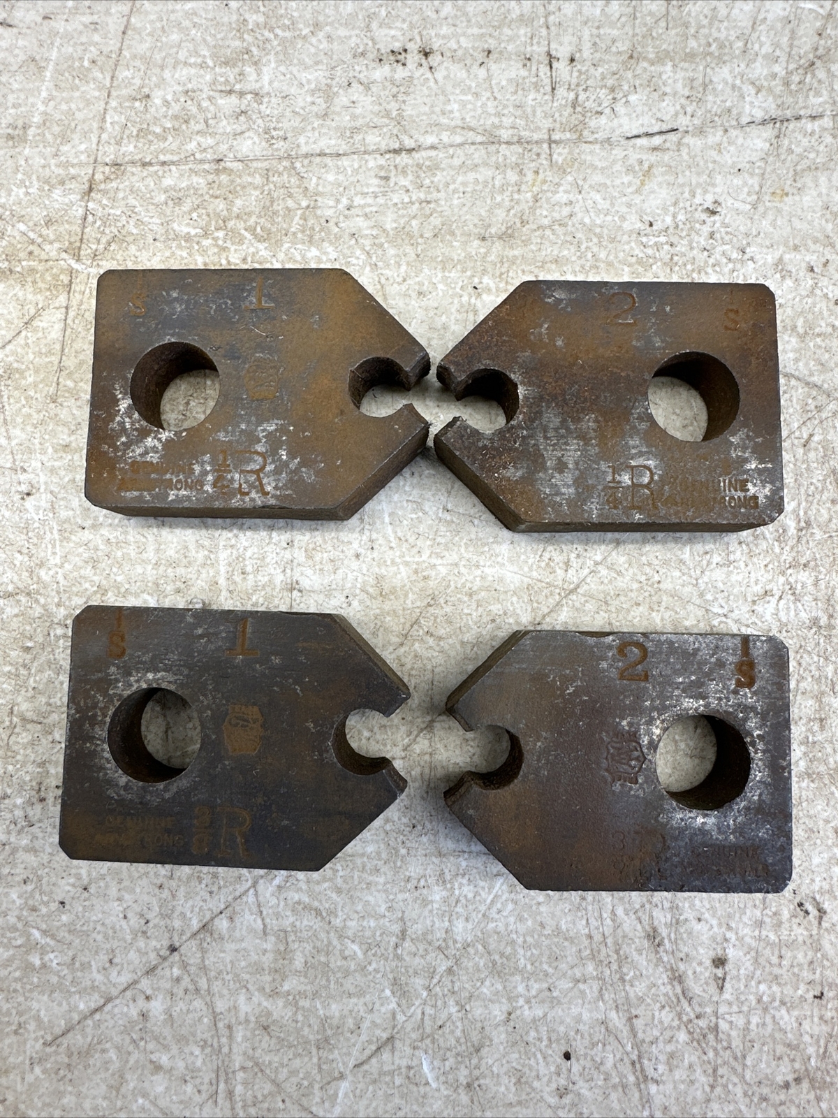 VINTAGE F. ARMSTRONG PIPE THREADER NO 2 BRIDGEPORT CT W/EXTRA THREADS ...