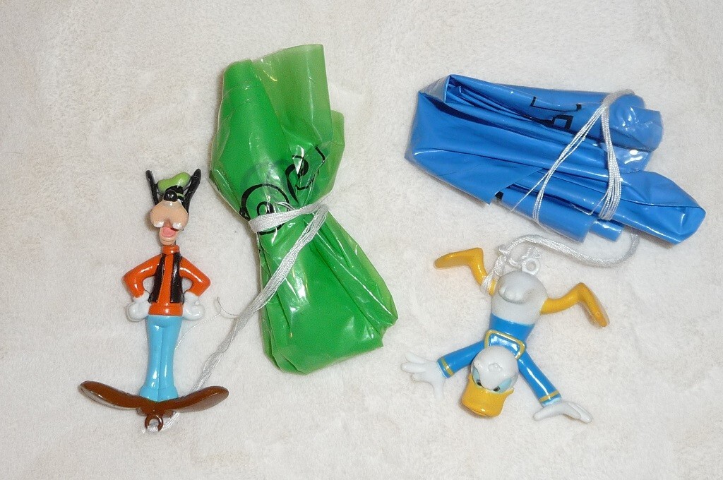 DISNEY Skydiver Parachute Action Toys ~ GOOFY & DONALD DUCK Green Blue ...