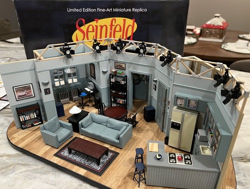 Seinfeld Sideshow Seinfeld Apartment Set Replica Limited Edition #1168 | eBay