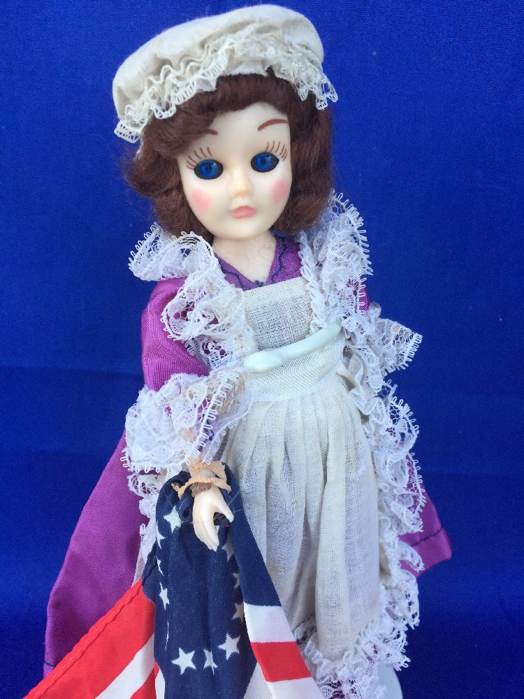 Betsy Ross Carlson Doll Colonial Star American USA Flag Dress Eyes Open ...