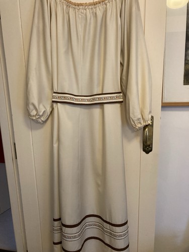 1970s Peasant Style Simple Country Wedding Dress Size 12 & Cream Pumps ...