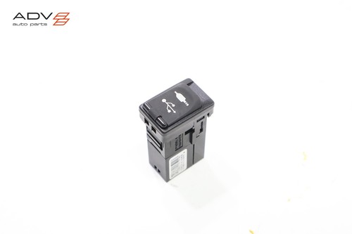 2016 - 2019 TOYOTA HIGHLANDER USB AUX AUXILIARY JACK ADAPTER PORT HUB ...