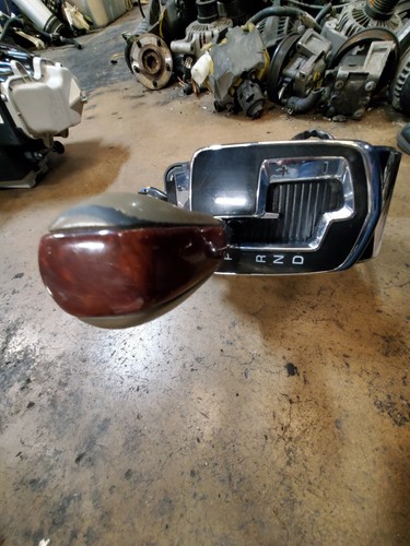Cadillac 2008 Sts Shifter Trim