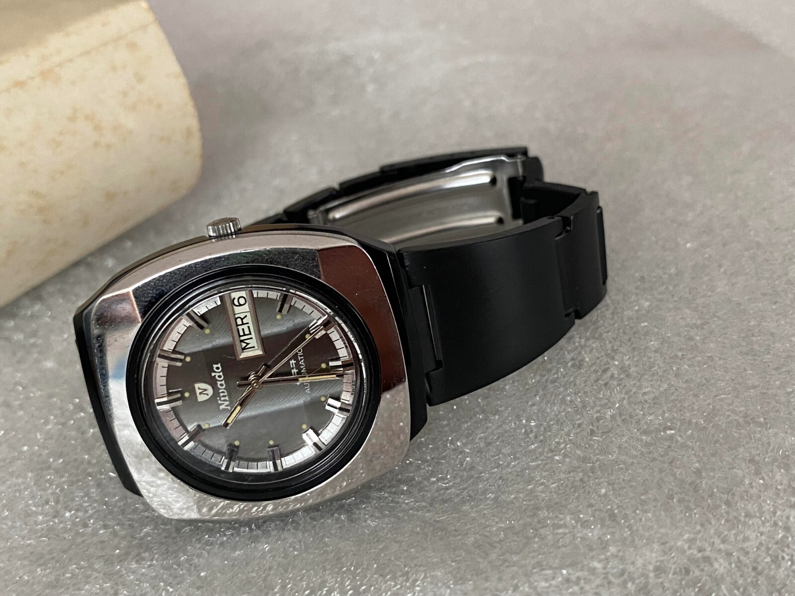 Nivada F77 Day-Date NOS-Automatic Aluminum | eBay