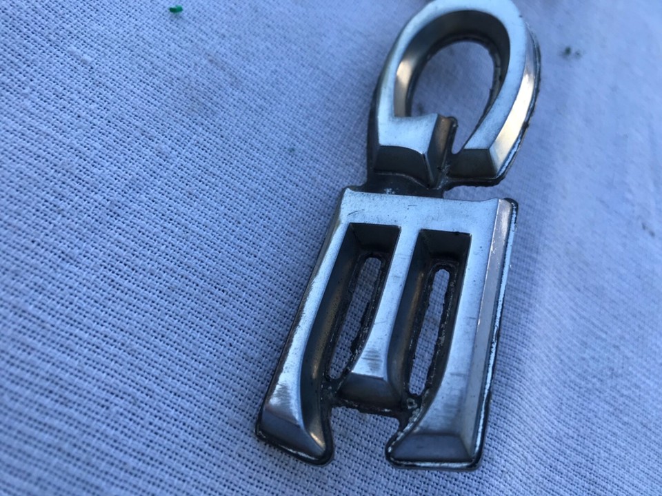 1972-1976 Dodge Truck Hood EMBLEM D100 D200 D300 OEM 72-80 | eBay