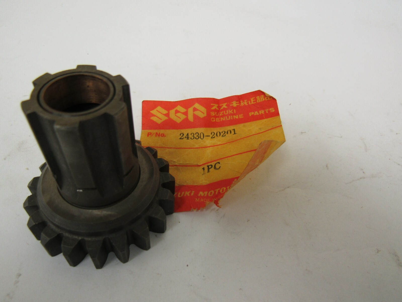 SUZUKI TC120 TC 120 TRANSMISSION 3RD DRIVEN GEAR OEM NOS 24330-20201 ...