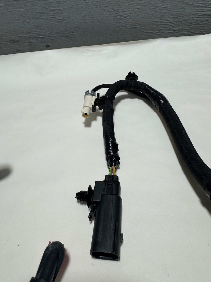 For Fits 2021 Ram 2500 Only - Jumper Wiring Harness For Tailgate Latch ...