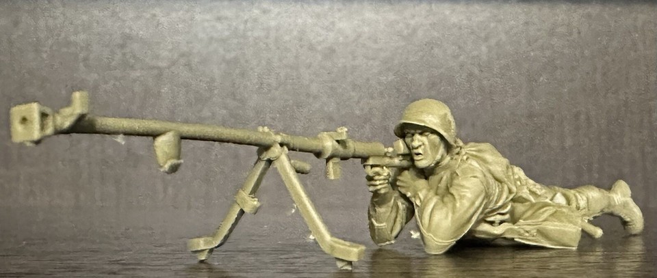 PLASTIC PLATOON Soviet soldiers Anti-Tank Rifle PTRD Summer WW2 1:32 ...
