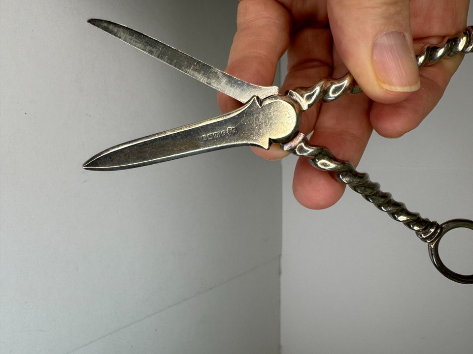 Grape Scissors/Shears, Electroplate, Elkington & Co. Twisted Handle ...