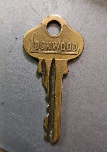 Vintage Key Lockwood Howe Mfg Co L1 Brass Appx 2” Replacement Locks ...