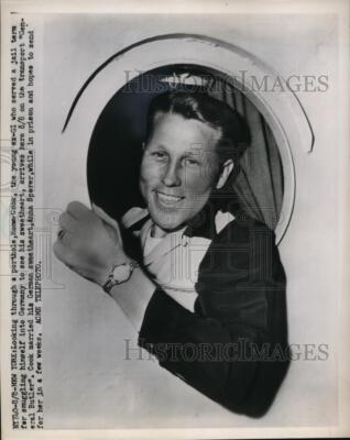 1951 Press Photo Homer Cook, young ex-GI serve in jail for Smuggling ...