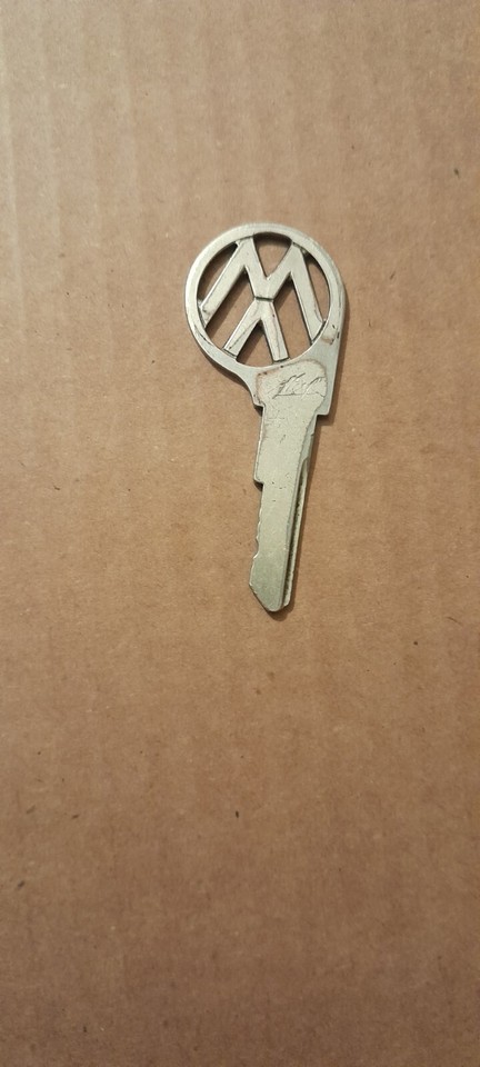 Vintage key VW Volkswagen HUF SU 126 Die Cut Logo 61 thru 65 door ...