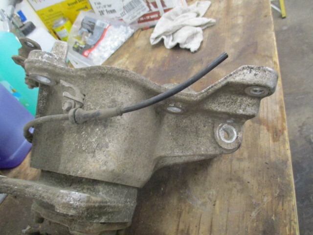 88-96 CHEVROLET CORVETTE REAR SPINDLE KNUCKLE OEM HUB ALUMINUM RIGHT ...