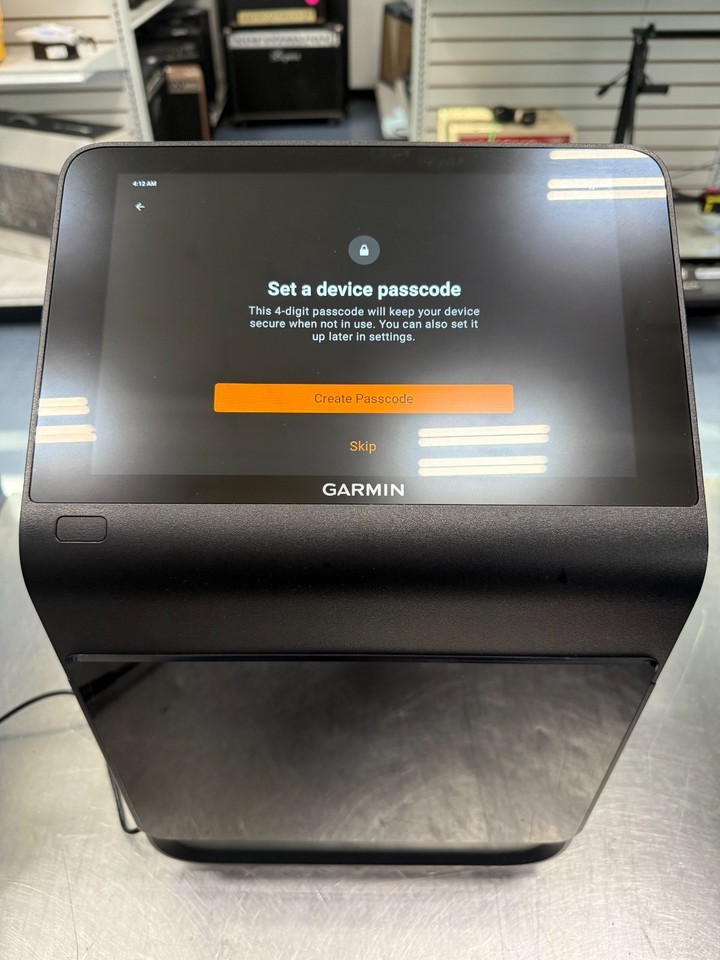 Garmin Approach R50 Golf Launch Monitor and Simulator with Travel Case ...