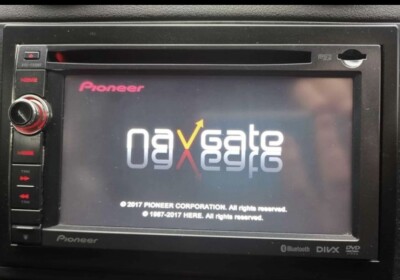 Pioneer AVIC-F930BT Sat Nav Bluetooth Car Radio Stereo Player Head Unit ...