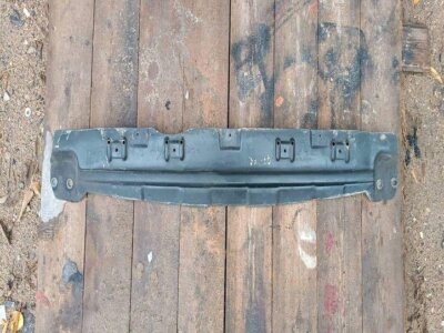 AUDI Q7 4L Unterteil des Fernsehers 7L0805551A CZFH60107 3.60 Petrol ...