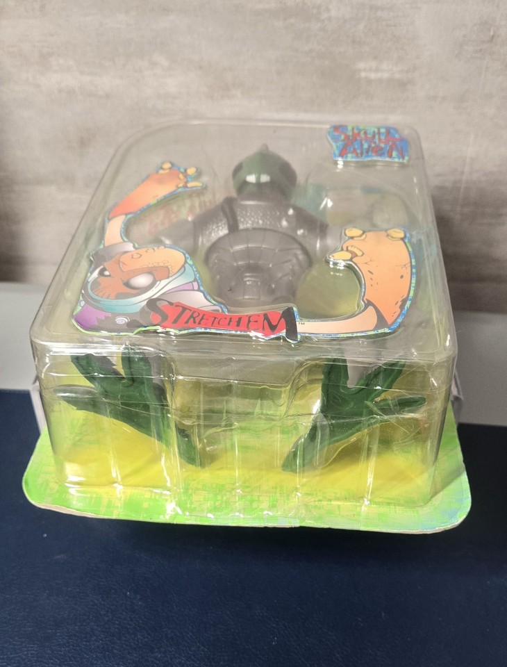 Manley Toy Quest Mini Stretch Screamers Skull Alien Action Figure ...