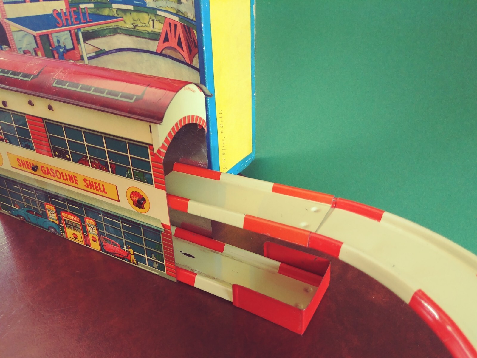 1950's US Zone JH Johann Hofler Tin Wind-up SHELL Racer Track w/ Or ...