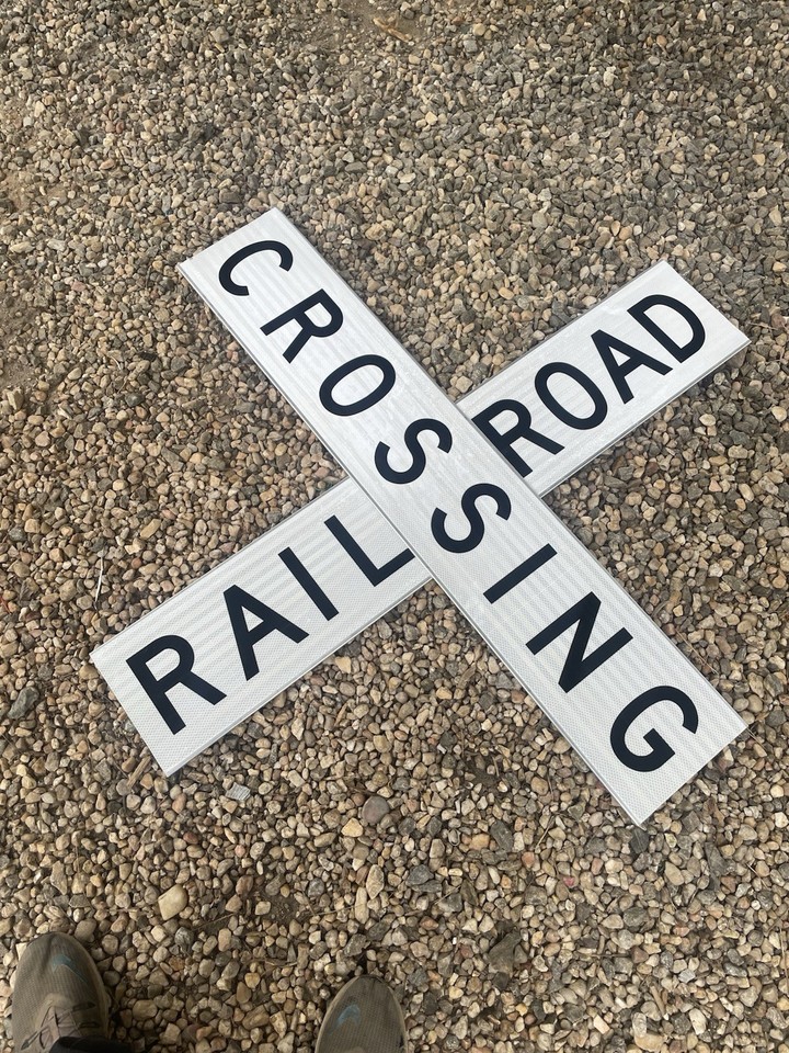 Vintage AUTHENTIC Railroad Crossing Cross Bucks Aluminum Sign 48" x 9 ...