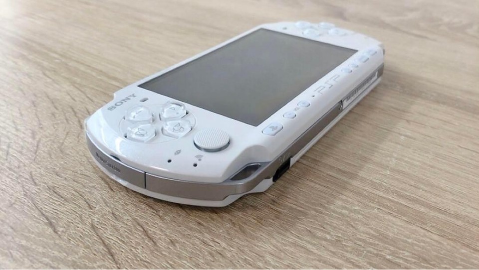 SONY Playstation PSP 3000 Pearl White Game Console Good Tested ...