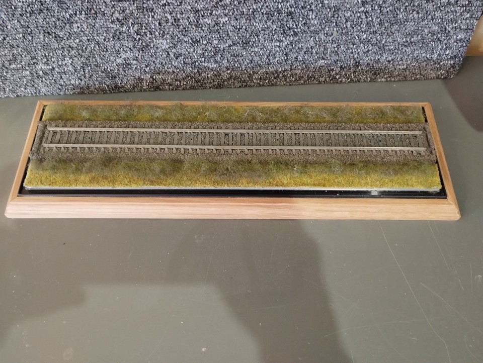 Oo Gauge Display Case With Track Model Train Hornby Lima Bachmann-Made ...