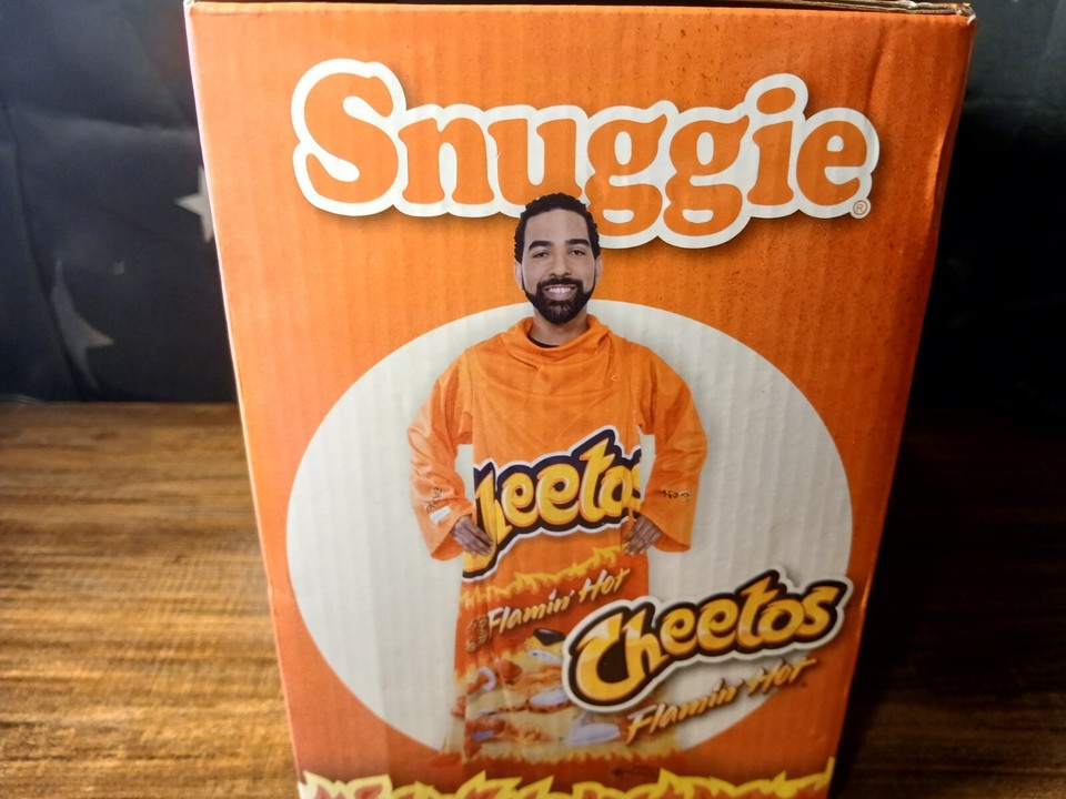 Snuggie Flamin Hot Cheetos 71"x54" Super Soft Wearable Blanket with ...