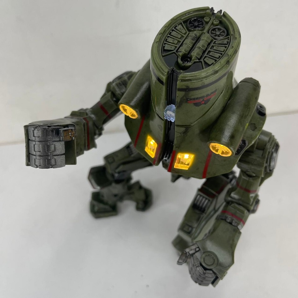 Cherno Alpha Jaeger 7" Movable Action Figure w/LED Toy Statue Pacific ...