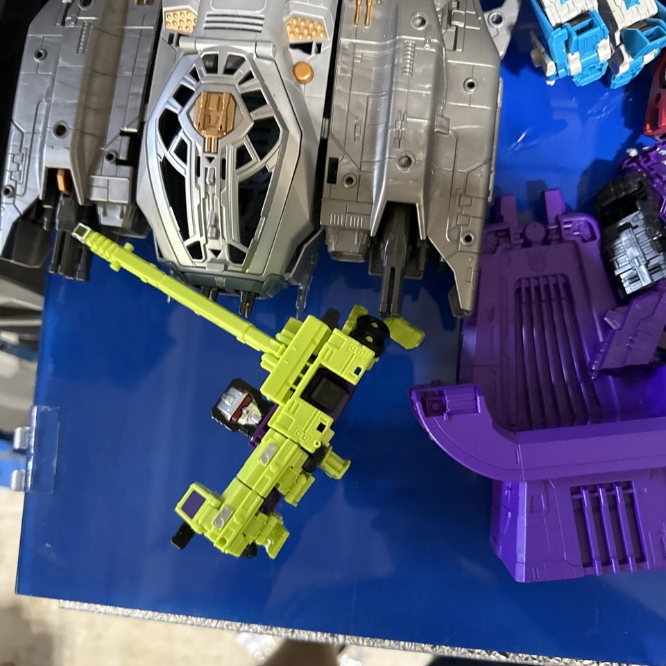 Huge Transformers Lot Generations Legacy Evolution WFC Plus KO ...