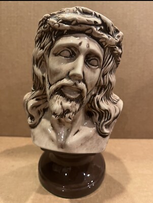 Statues & Figures - Jesus Ceramic