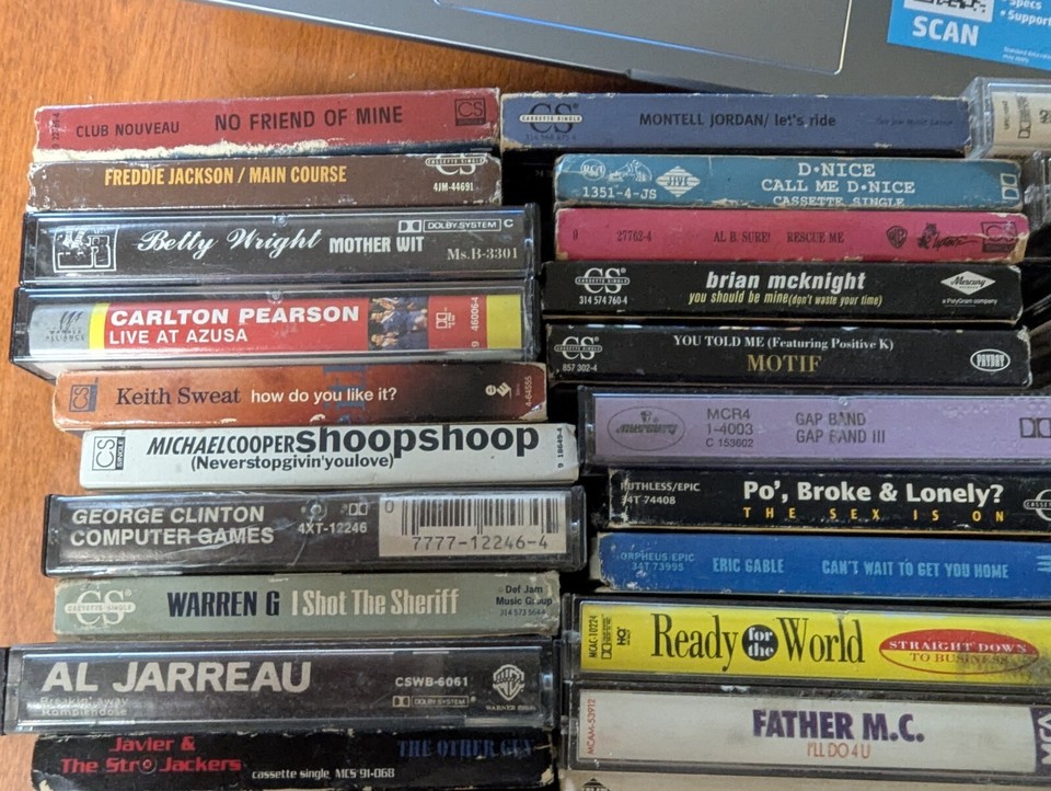 50 cassettes R&B Soul Rap Hip Hop cassingles Ice Cube Bone Thugs Shabba ...