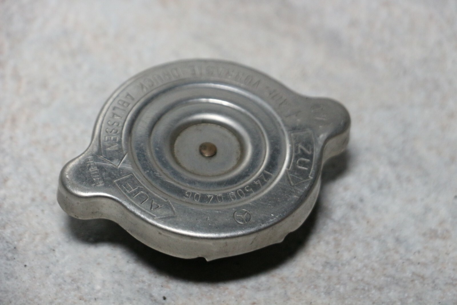 Original Mercedes W124 W202 Coolant Reservoir Sealing Cap A1245000406 ...
