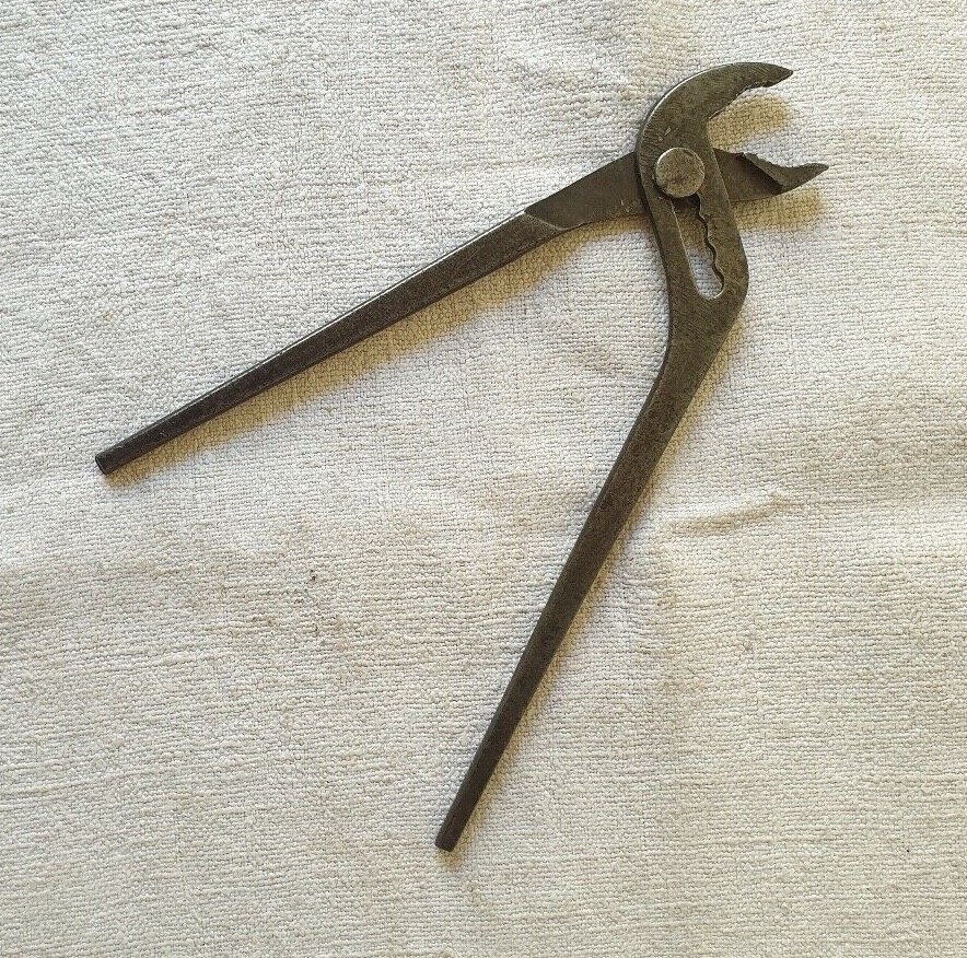 Pince multi-prises Vana-Lion Peugeot Frères Vintage multi-grip pliers ...