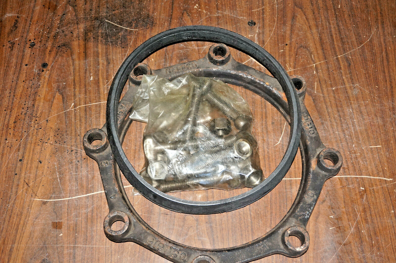UNITED CONVEYOR Fly-Ash Disposal Pipe Flange Clamp 10" w/ Gasket ...