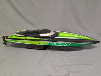 ProBoat Sonicwake 36" Deep-V Self-Righting RC Boat, Servo - HULL ...