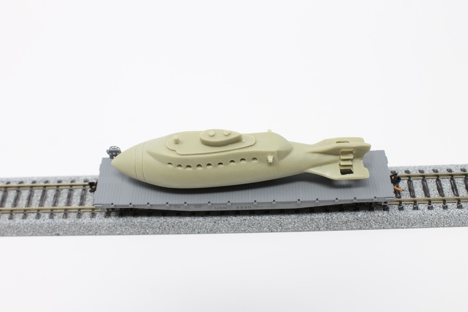 Micro Trains Special Run 07-136 N Scale Flatcar w/ Sub US Navy USN 3330 ...