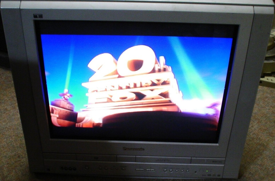 Vintage Panasonic 27" TV VHS DVD Combo PV-DF2704 Retro Gaming no remote ...