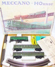 item 6 Hornby Meccano France HO SNCF BB 8144 PASSENGER TRAIN & LOCOMOTIVE Gift Set 1965 Hornby ...