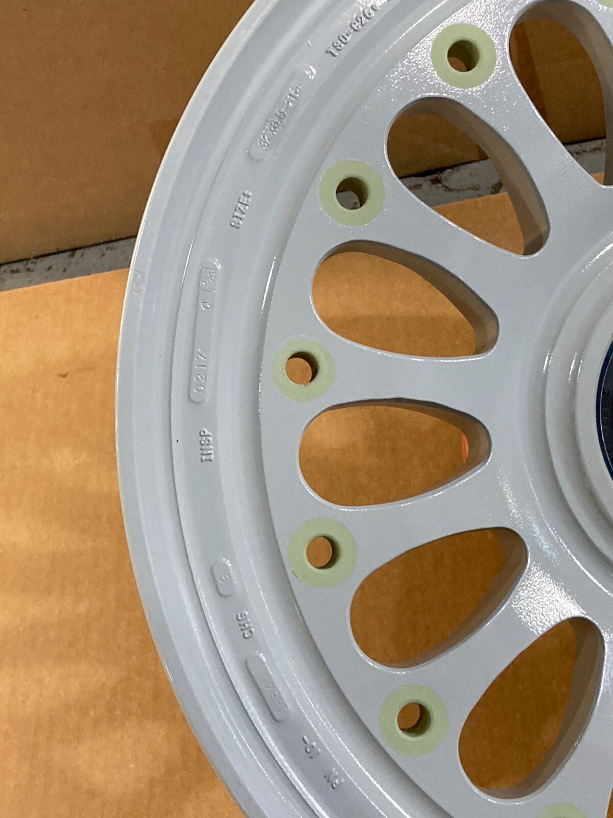 Aircraft Goodrich DHC-8 Outboard Wheel Half Assy P/N 300-868 Repaired W ...