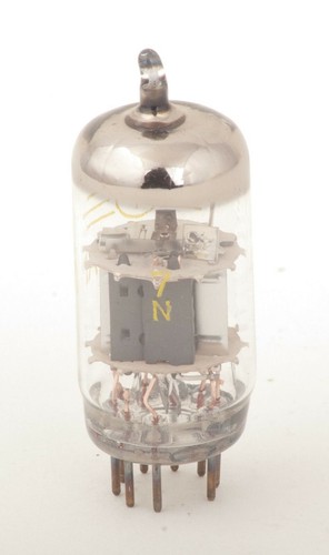 ECF82 TUNGSRAM TRIODE-PENTODE VACUUM TUBE NOS = 6U8 = 6KD8 = 6F2 = 6GH8 ...