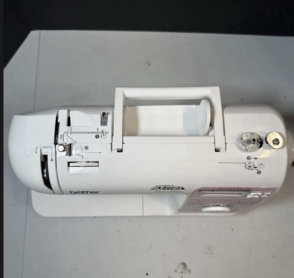 Brother Project Runway Innov-is 40e Sewing Machine With Pedal(Only 1 ...