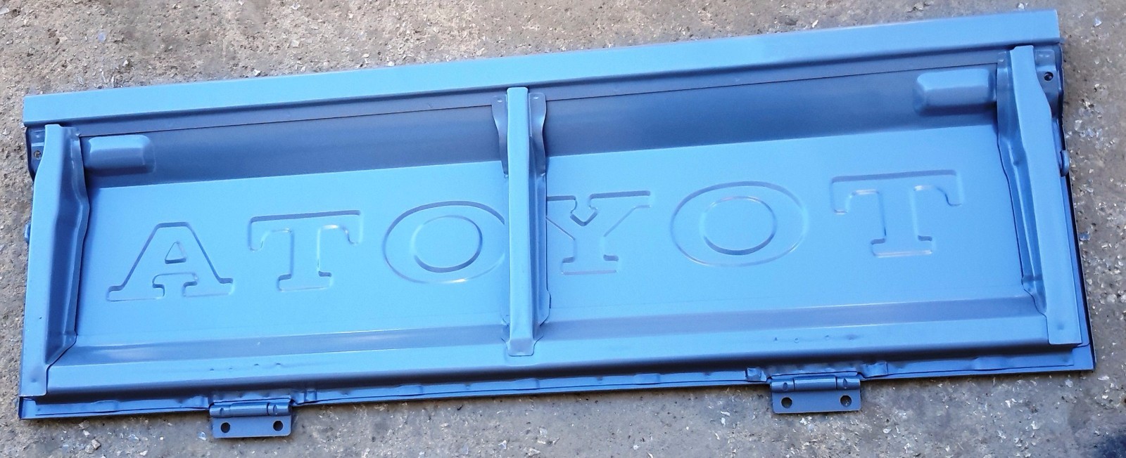 Toyota Hilux RN30 RN40 RN35 1979–1981 model tail gate aftermarket black ...