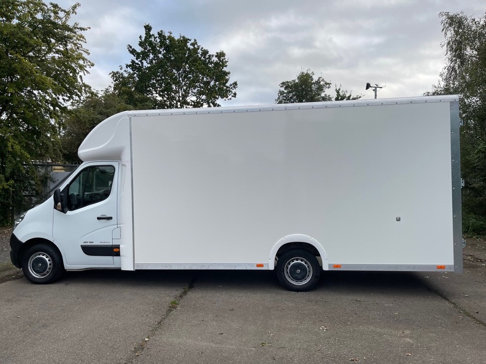 NEW 2025 5M BODY 2017 LEZ RENAULT MASTER XLWB LOW FLOOR LOADER LUTON ...