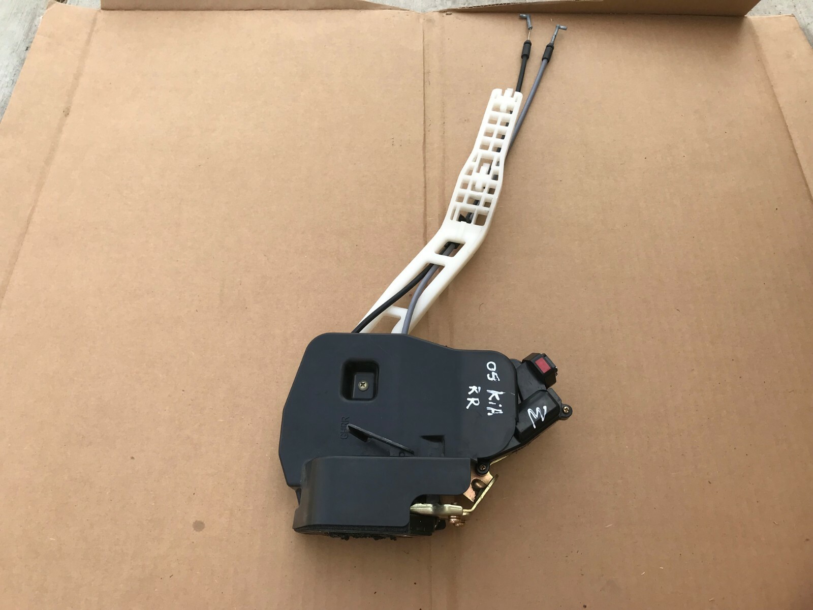 2004-2006 KIA AMANTI Rear Right Door Lock Latch Actuator OEM | eBay