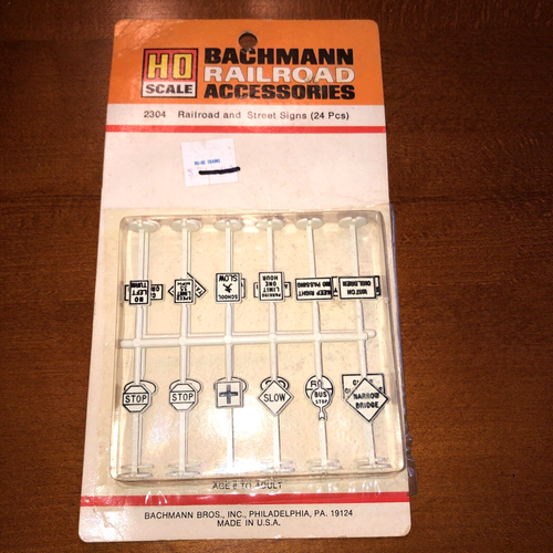 HO TRAIN SIGNS - NEW HO SCALE RAILROAD AND STREET SIGNS 24 PIECE BY ...