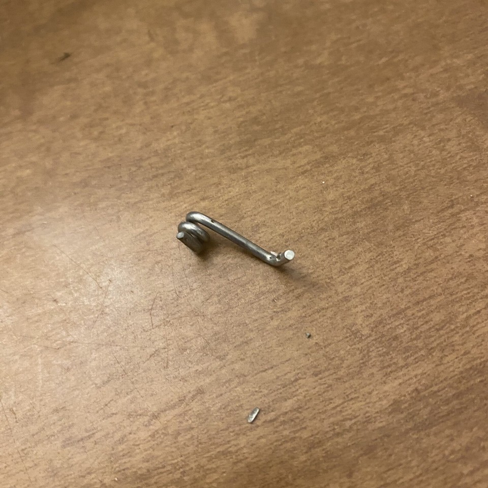 Singer HD110c Sewing Machine Replacement OEM Part Thread Guide | eBay